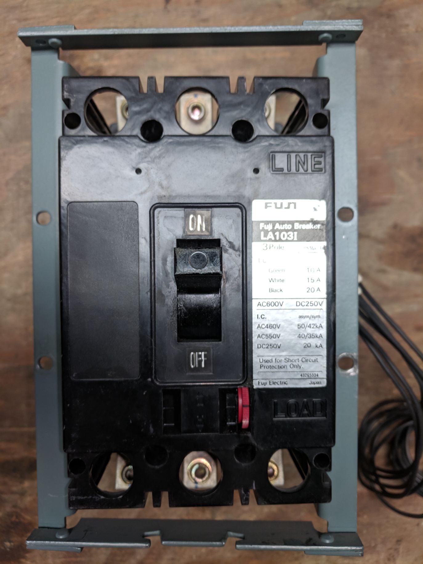 Fuji LA103I Circuit Breaker 3P – Ideal Surplus