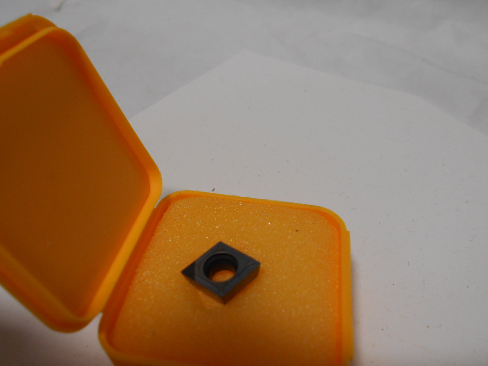 Kennametal CPGW3251F KD100 Turning Insert – Ideal Surplus