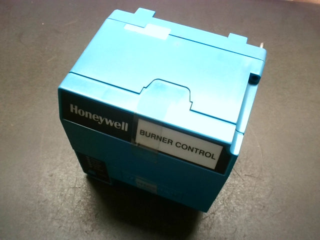 Honeywell RM7895 A 1014 Burner Control Module REV 4141 REV D 120VAC ...