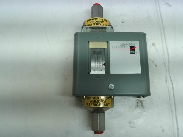 Johnson Controls P74EA-3C Differential Pressure Control Range: 8-70 PS ...