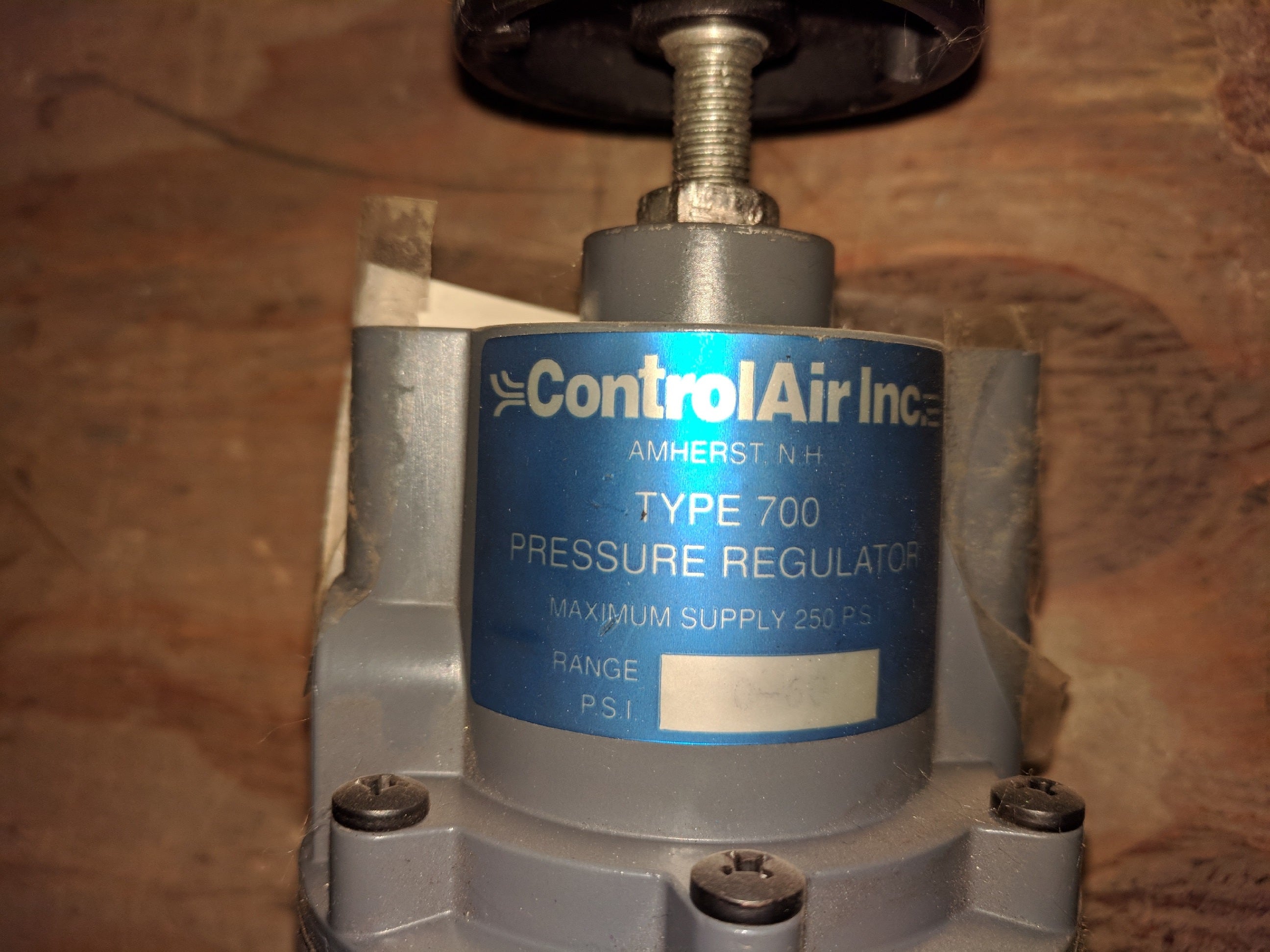 CONTROLAIR TYPE 700 PRESSURE REGULATOR MAXIMUM SUPPLY 250 PSI, 0-60 PS ...