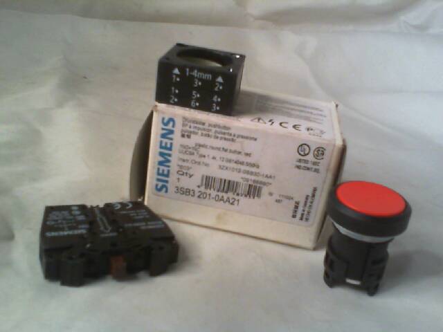 Siemens 3SB3 201-0AA21 Red Pushbutton Switch – Ideal Surplus