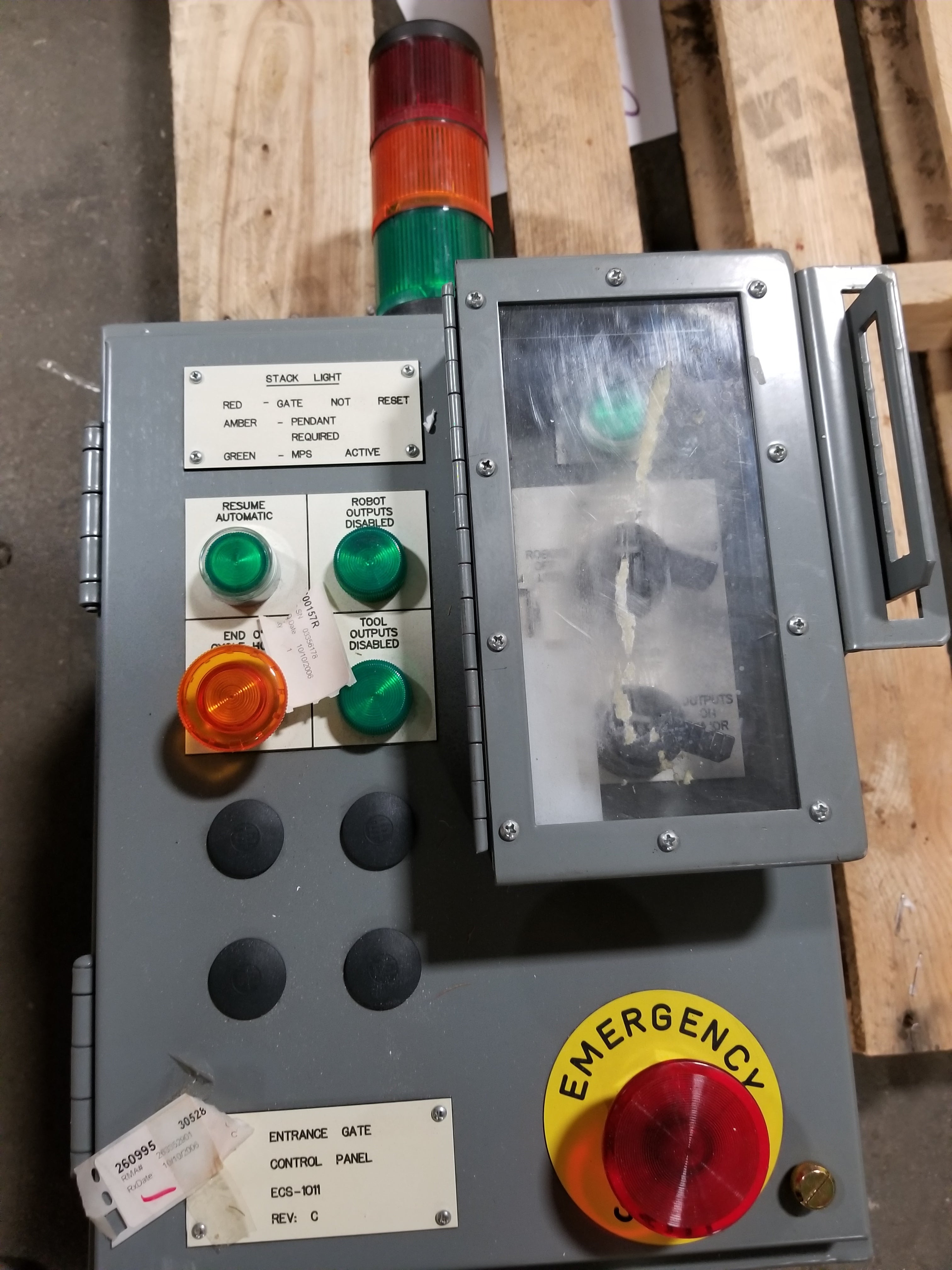 SQUARE D ECS-1011 SAFETY GATE ROBOT CONTROL BOX – Ideal Surplus
