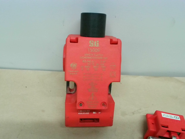 STI T5009 Safety Interlock Switch – Ideal Surplus