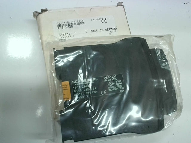 Schmersal AES 1235 Safety Relay Module – Ideal Surplus