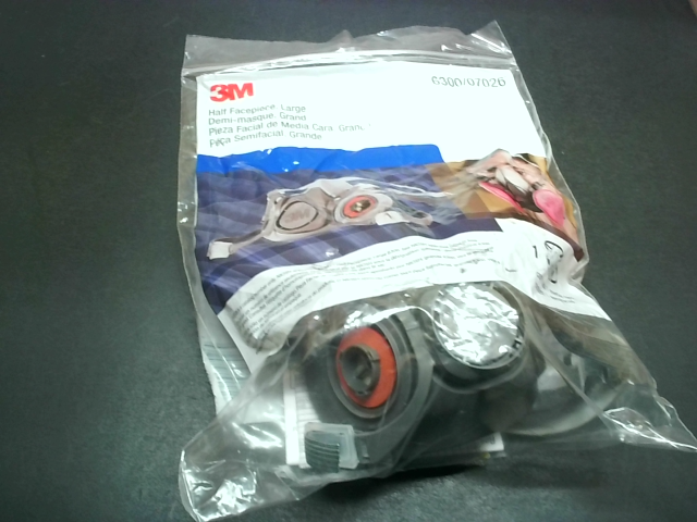 3M 6300/07026 Half Facepiece Reusable Respirator Respiratory Protectio ...