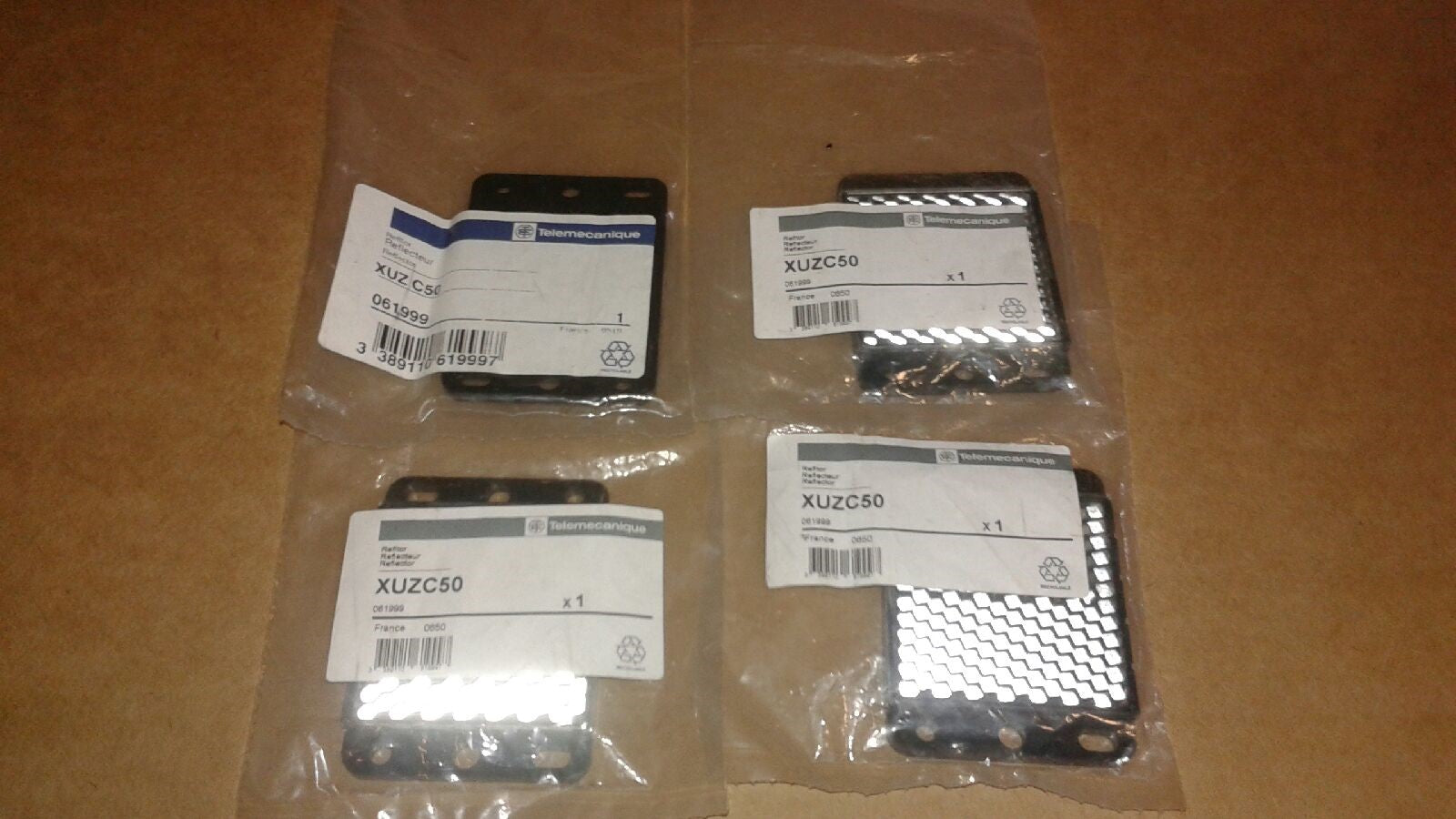 TELEMECANIQUE XUZC50 Reflector Factory Sealed – Ideal Surplus