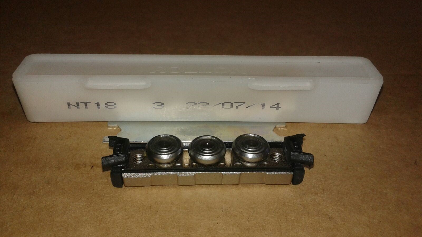 ROLLON NT18 ROLLER – Ideal Surplus