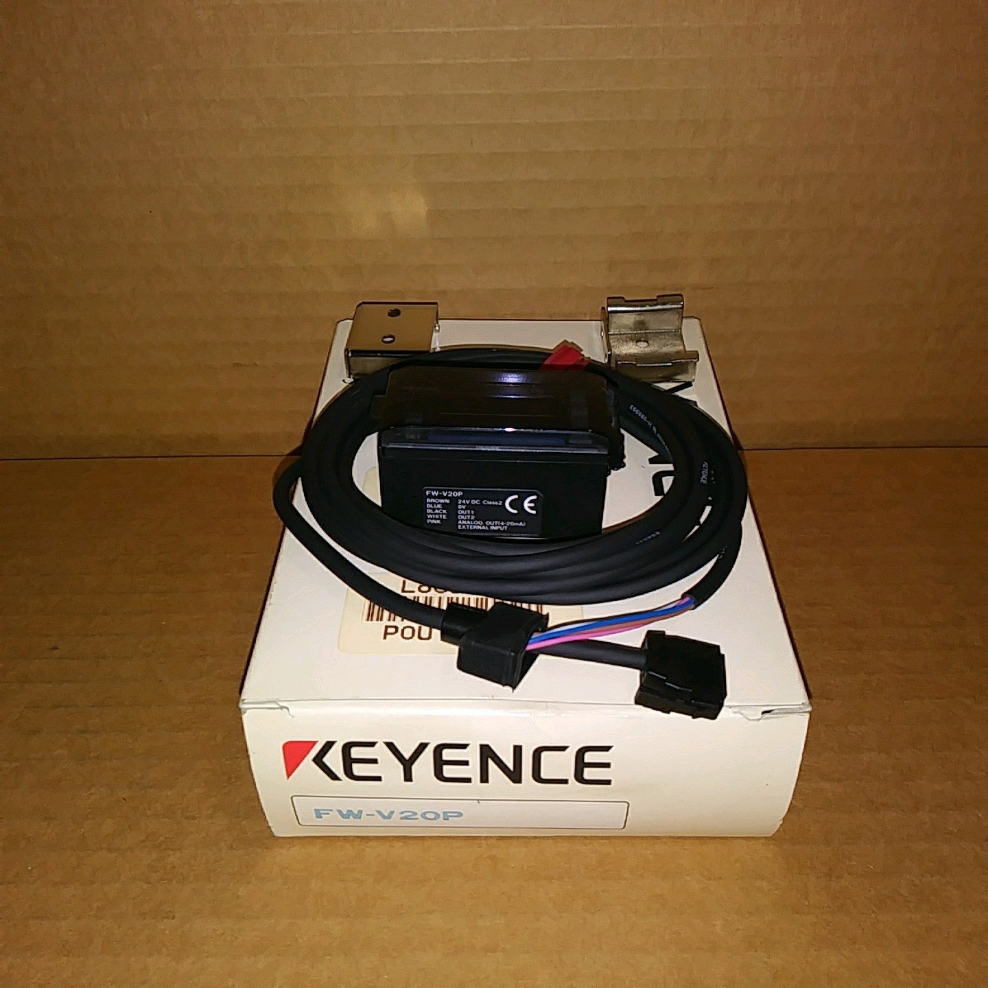 Keyence FW-V20P Digital Ultrasonic Amplifier Sensor – Ideal Surplus