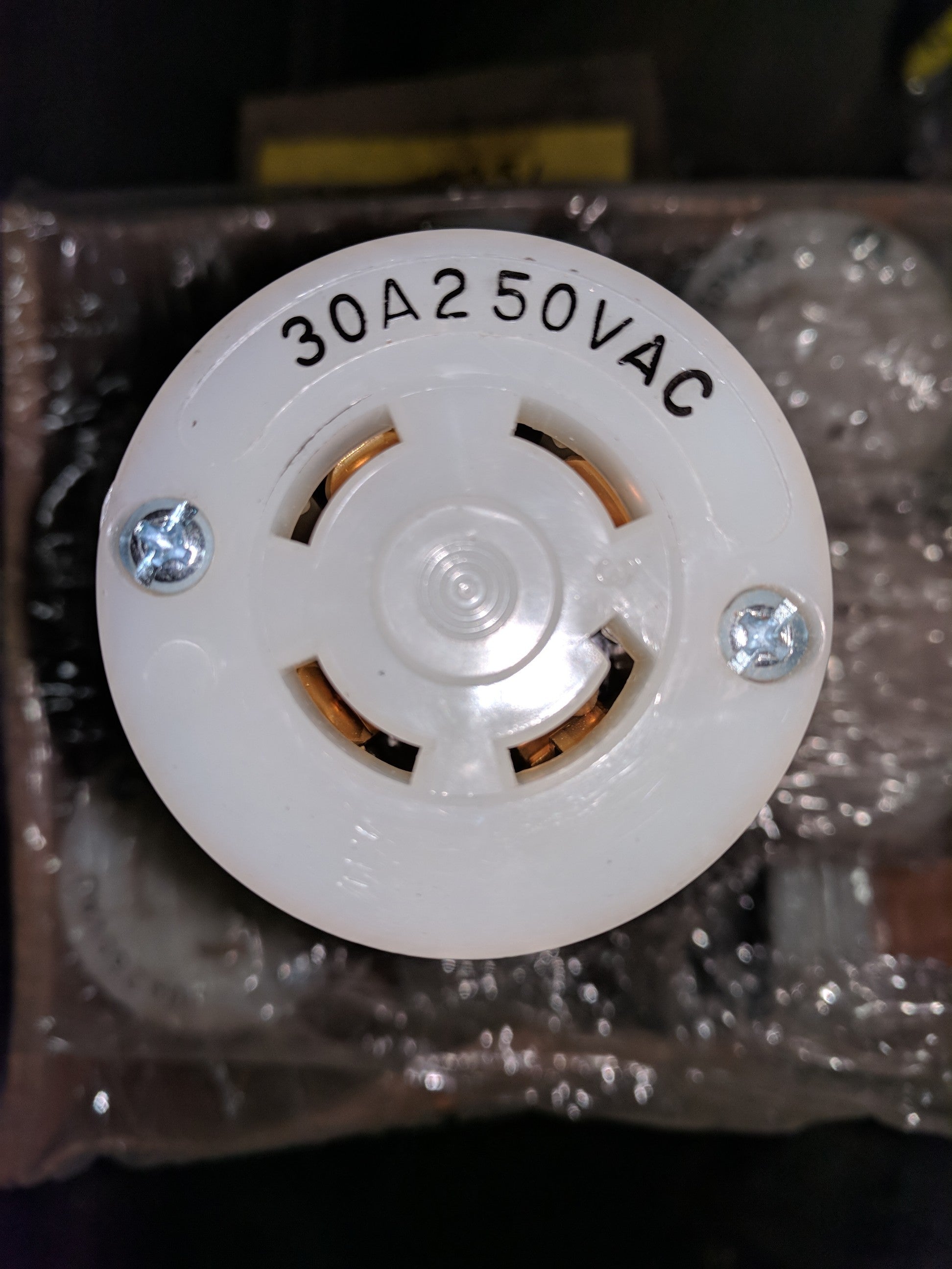 Hubbell 30A 600VAC 30A 250V Twist-Lock Plug – Ideal Surplus