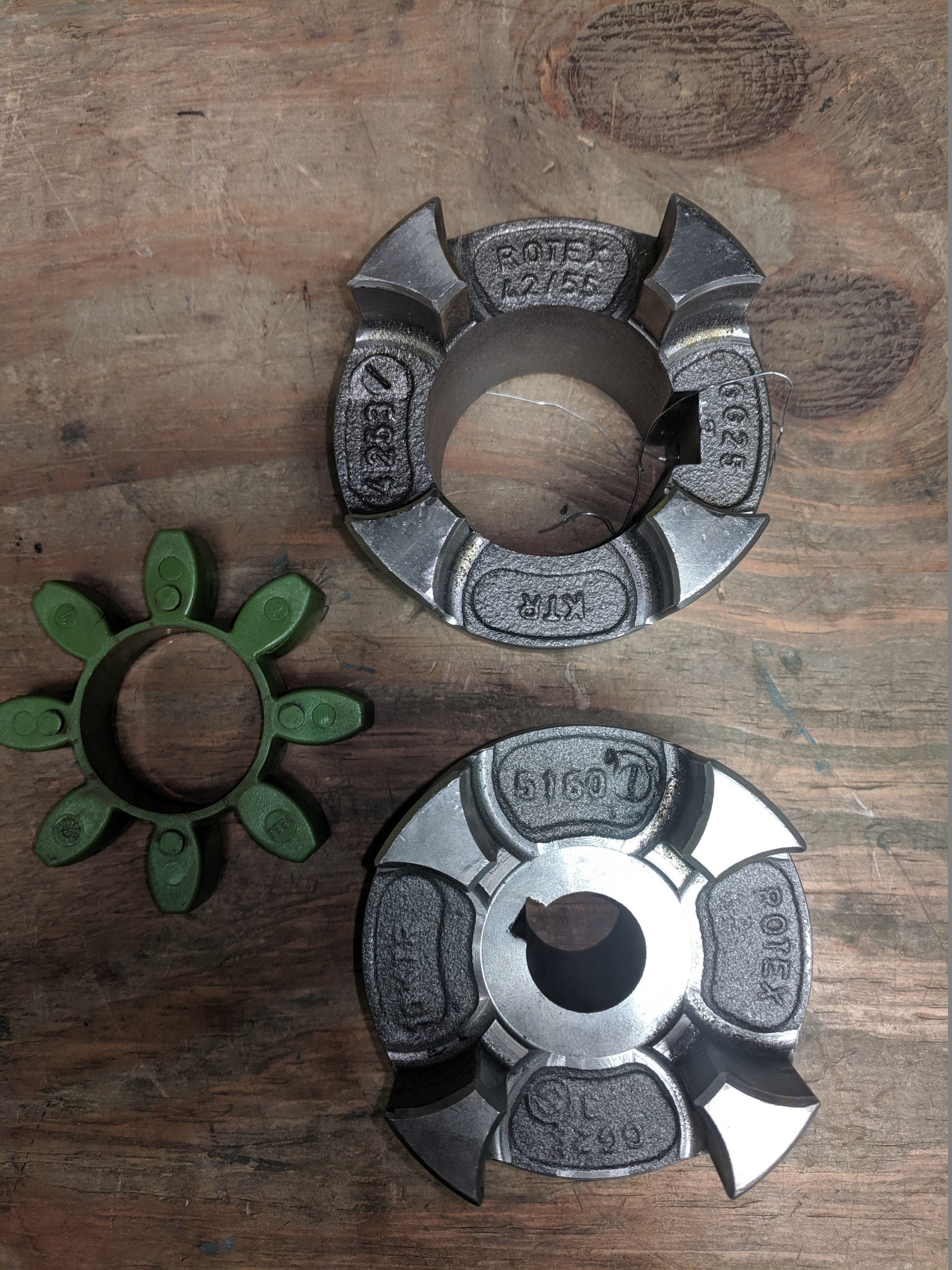 Rotex GG25 Coupling With Insert – Ideal Surplus