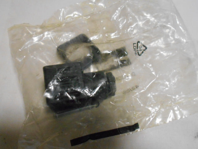 Parker 451B English Plug – Ideal Surplus