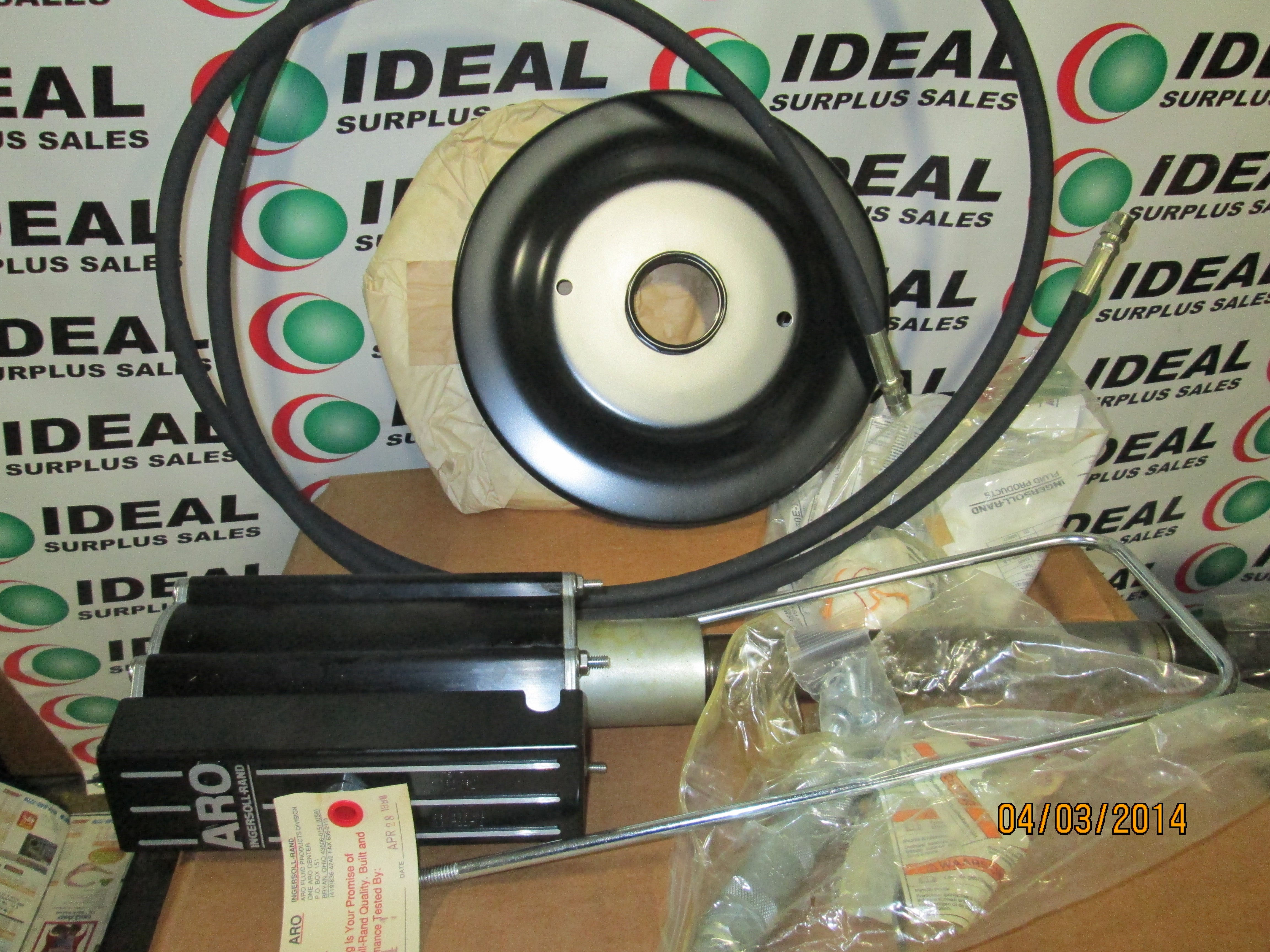 ARO LP3001-1 Heavy Duty Grease Pump System 35 lb/5 gal 50:1 – Ideal Surplus