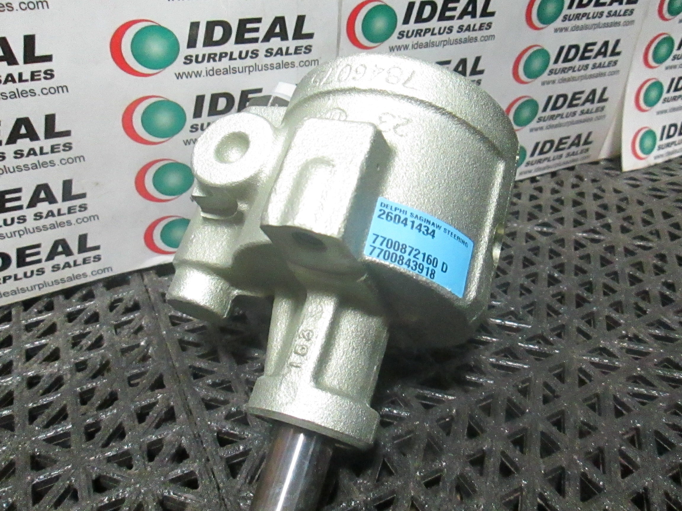 RENAULT 26041434 PUMP – Ideal Surplus