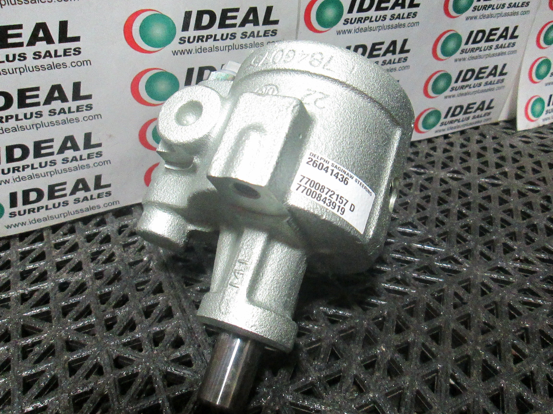 RENAULT 26041436 PUMP – Ideal Surplus
