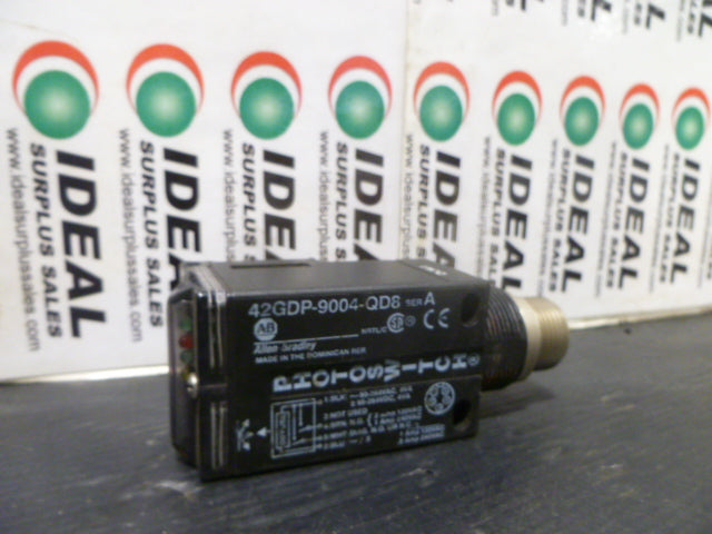 Allen Bradley 42GDP-9004-QD8 /A Photoswitch Diffuse Diagnostic Sensor ...