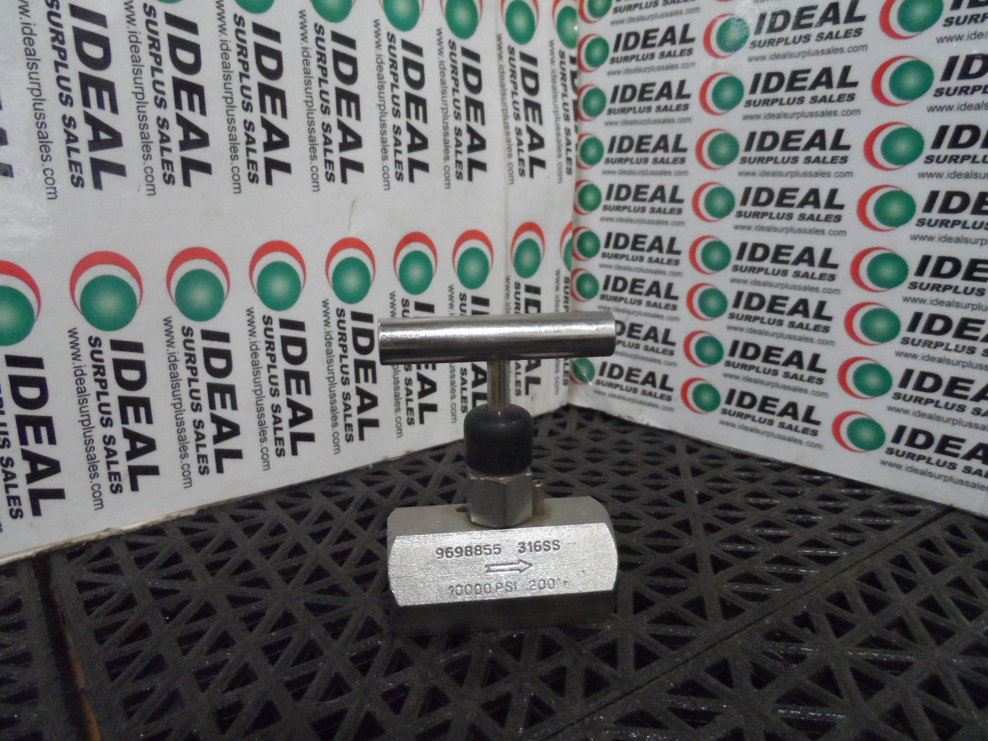 WIKA 316SS VALVE – Ideal Surplus